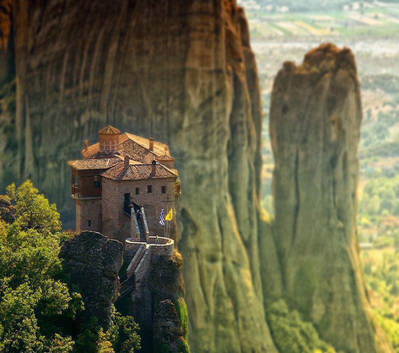 Amazing landscape in Meteora, Greece